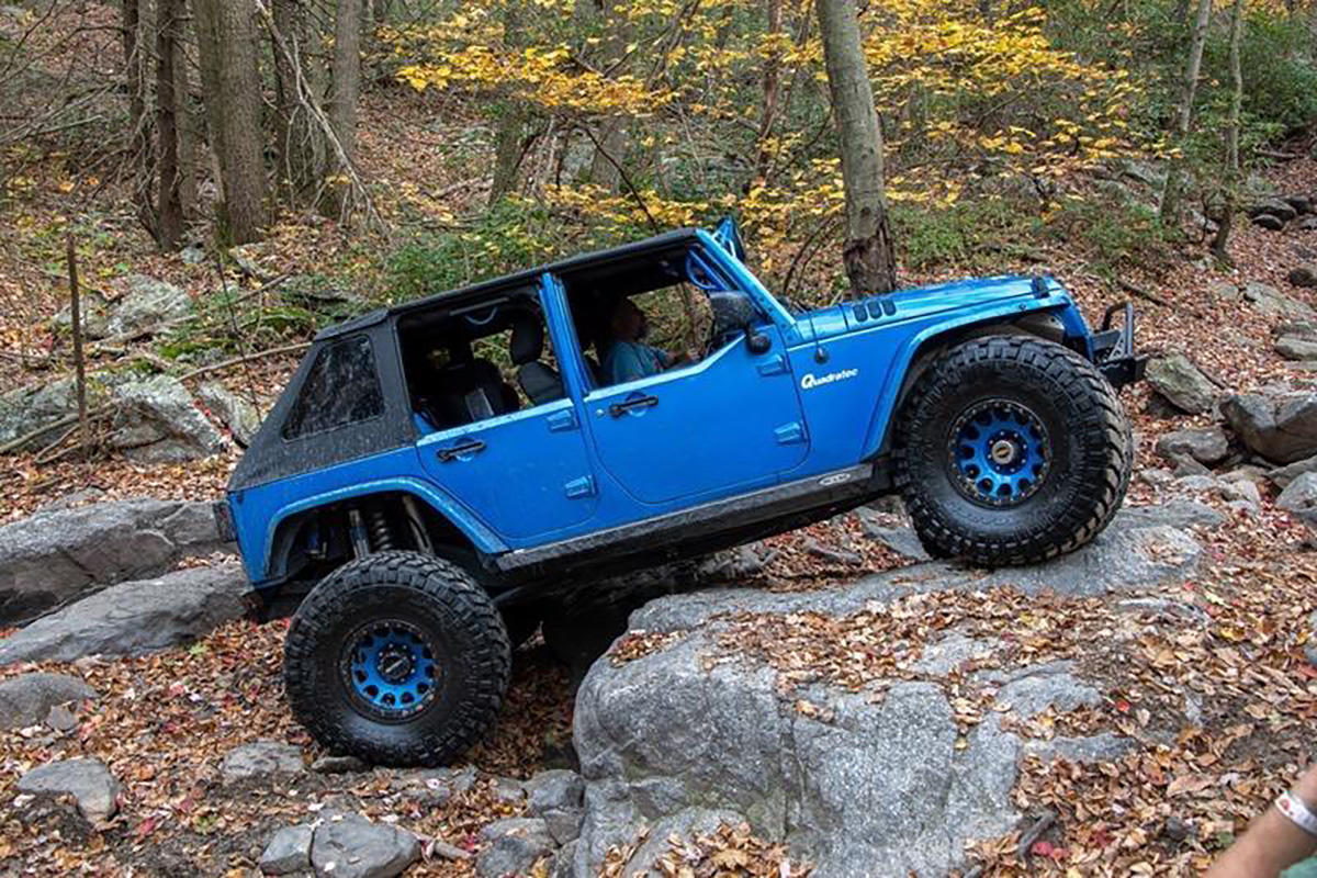 How To Install Method Race Wheels MR106 Beadlock Wheels | Quadratec