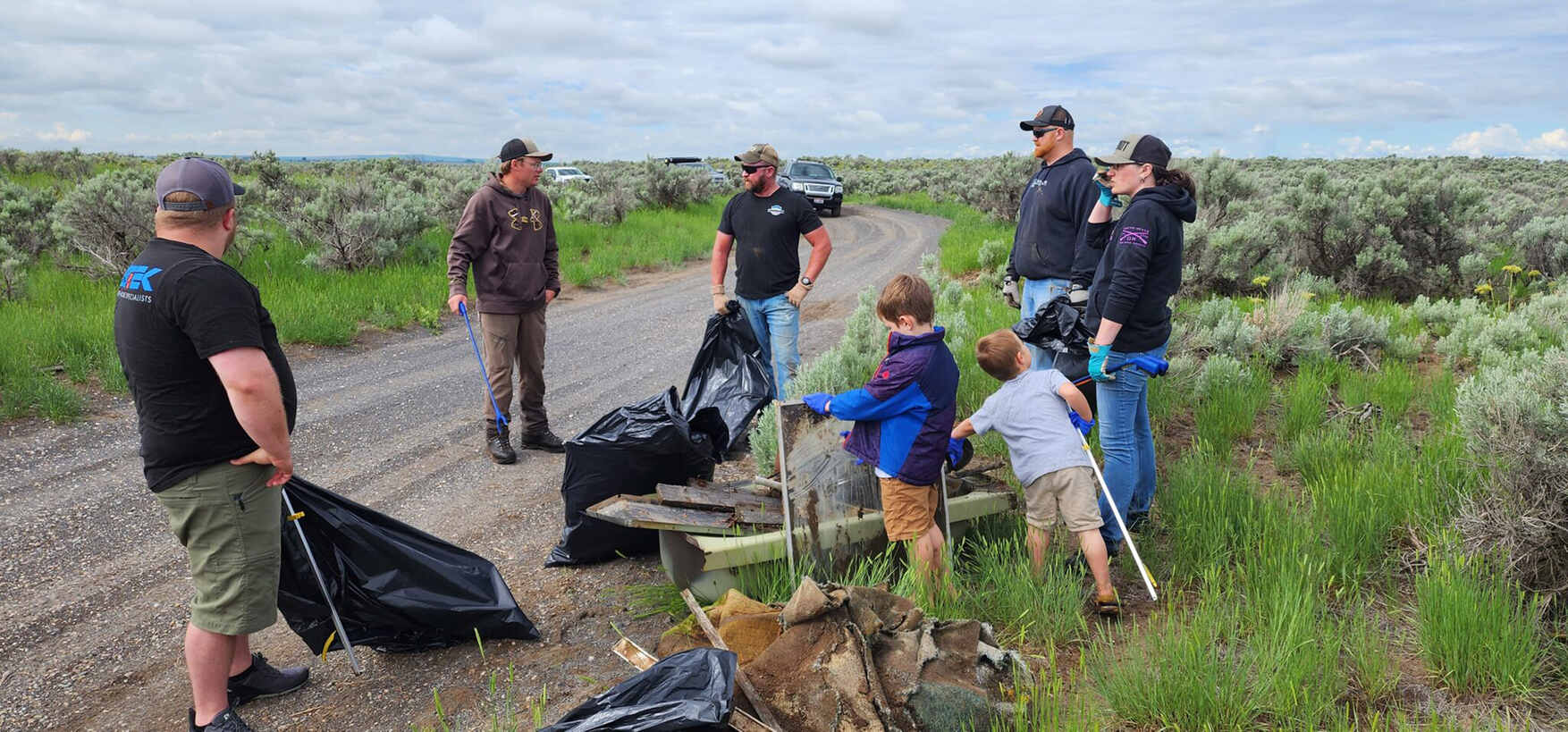 Quadratec, Tread Lightly! ’50-For-50’ Market Lake Cleanup — Roberts, Idaho | Quadratec
