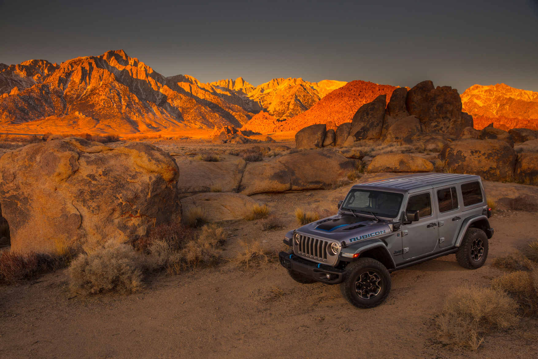 Five Things You Should Know About Jeep's 4xe Plug-In Hybrid Wrangler ...