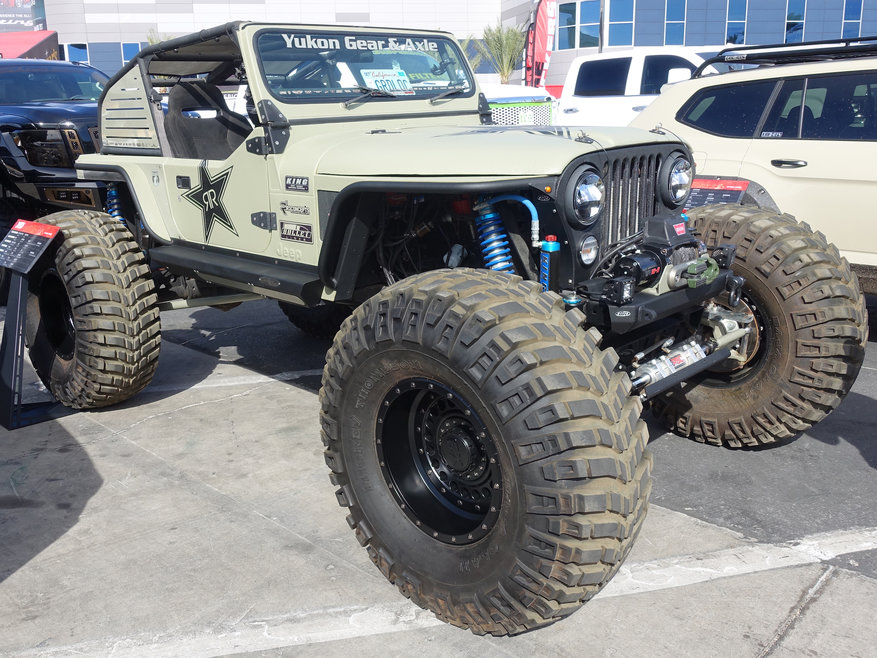 Every Jeep on the Front Lot at SEMA Show 2017 | Quadratec