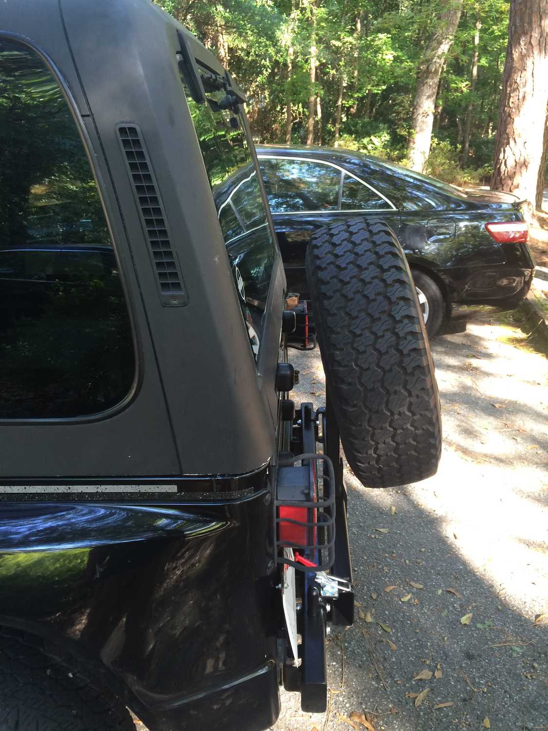 Tomken Machine TMC-0104-TC Swing Out Tire Carrier for 76-06 Jeep CJ ...