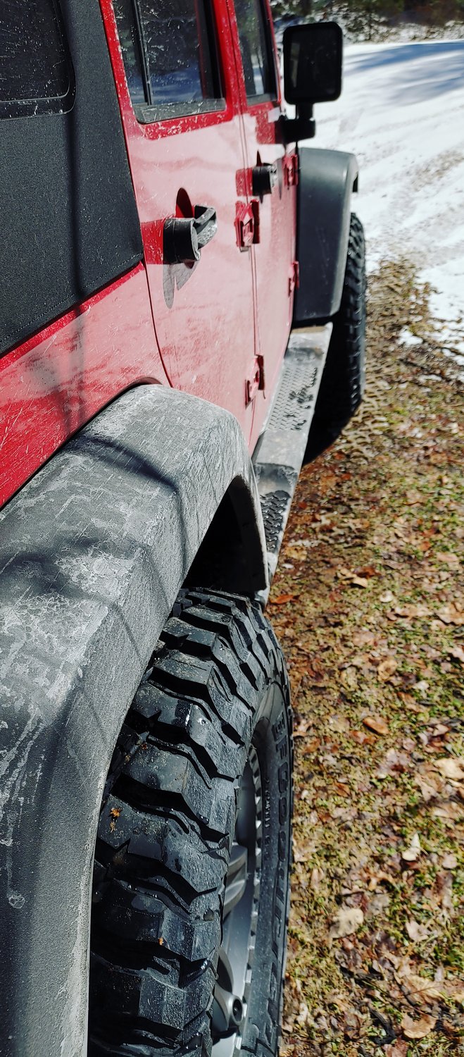 BFGoodrich Mud-Terrain T/A KM3 Tire in 37x12.50R17 | Quadratec