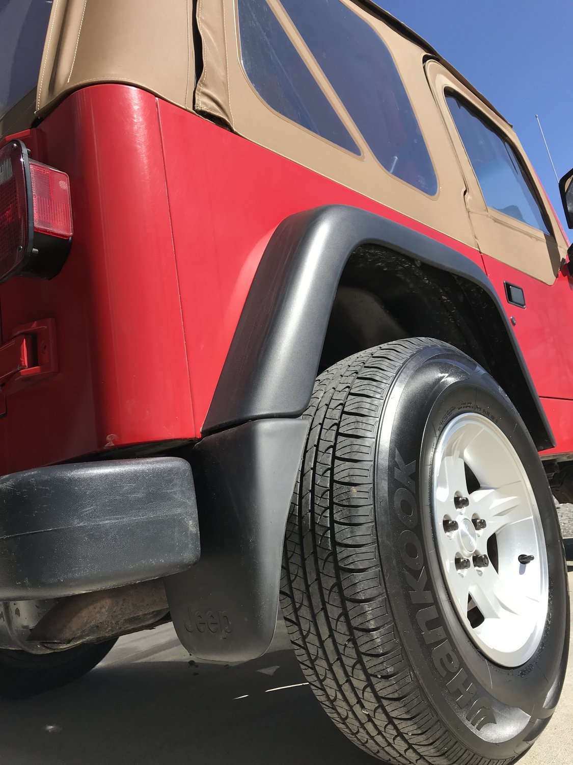 Mopar 82202307 Rear Molded Splash Guards with Jeep Logo for 97-06 Jeep ...