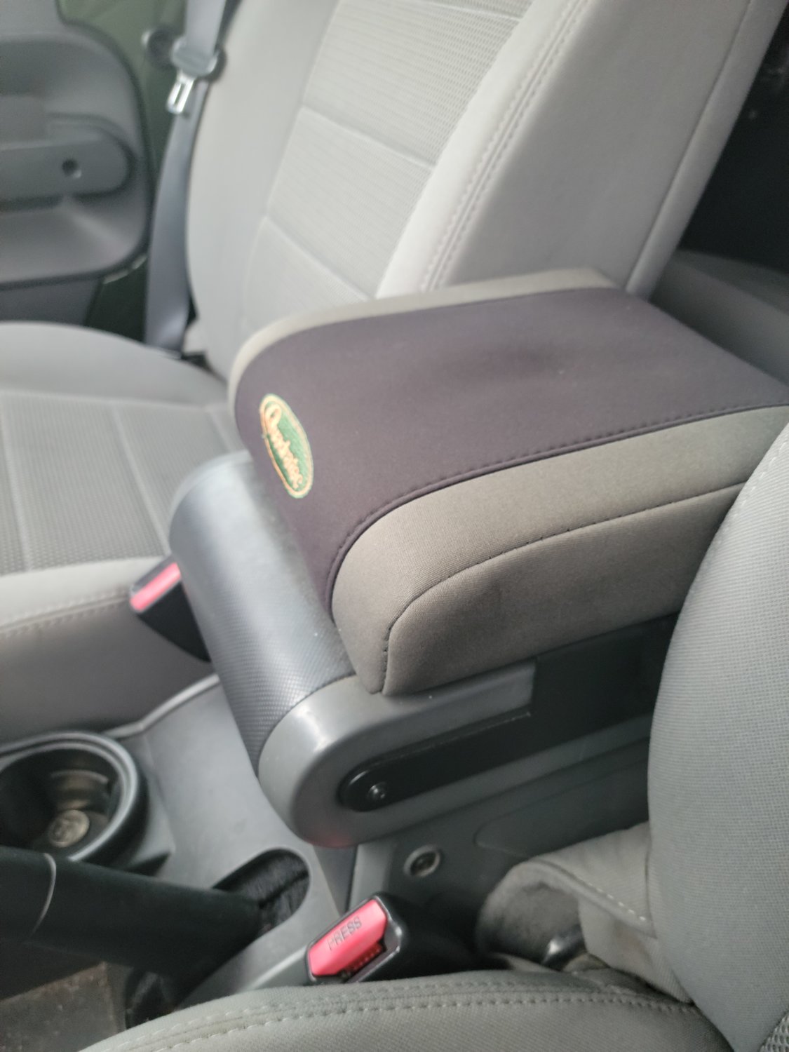 Quadratec Logo Arm Rest Pad for 07-10 Jeep Wrangler JK | Quadratec