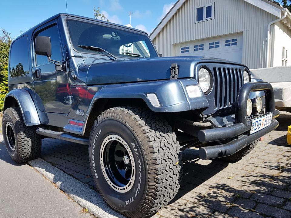 iON Series 174 Wheel for 87-06 Jeep Wrangler YJ & TJ | Quadratec