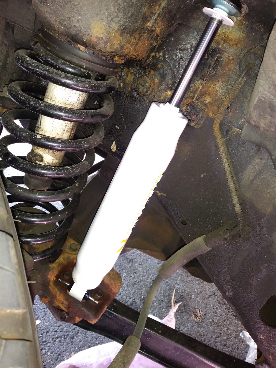 Quadratec Maximum Duty Hydro 7.0 Shock Kit for 84-06 Jeep Cherokee XJ ...