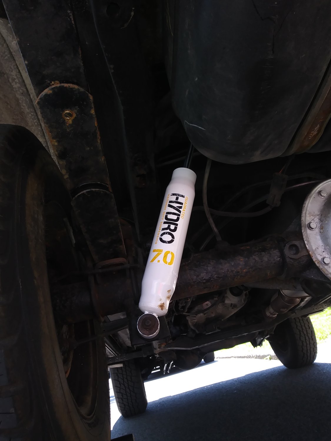 Quadratec Maximum Duty Hydro 7.0 Shock Kit for 84-06 Jeep Cherokee XJ ...