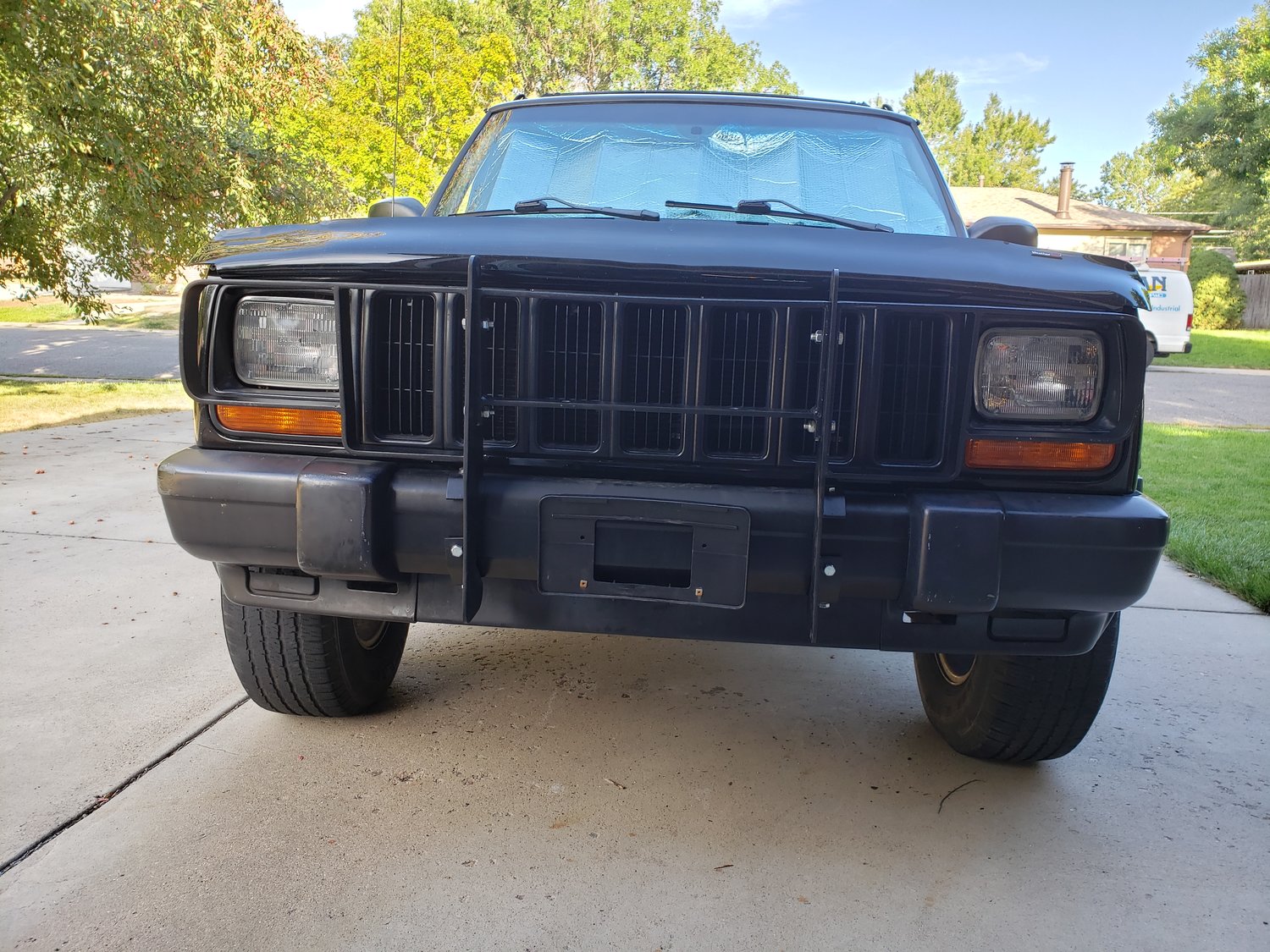 Tomken Machine TMG-1501-XJ Front Grill Guard in Black for 84-01 Jeep ...