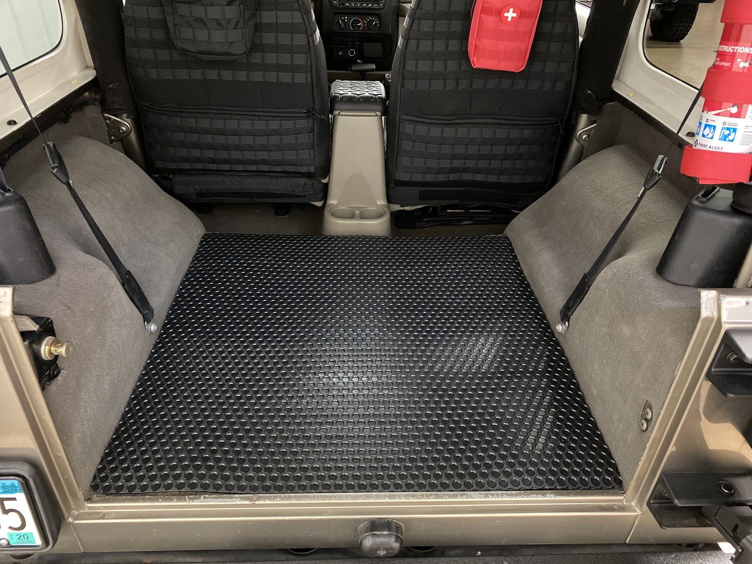 Lloyd Mats Custom Fit RubberTite Rear Cargo Mat for 97-06 Wrangler TJ ...