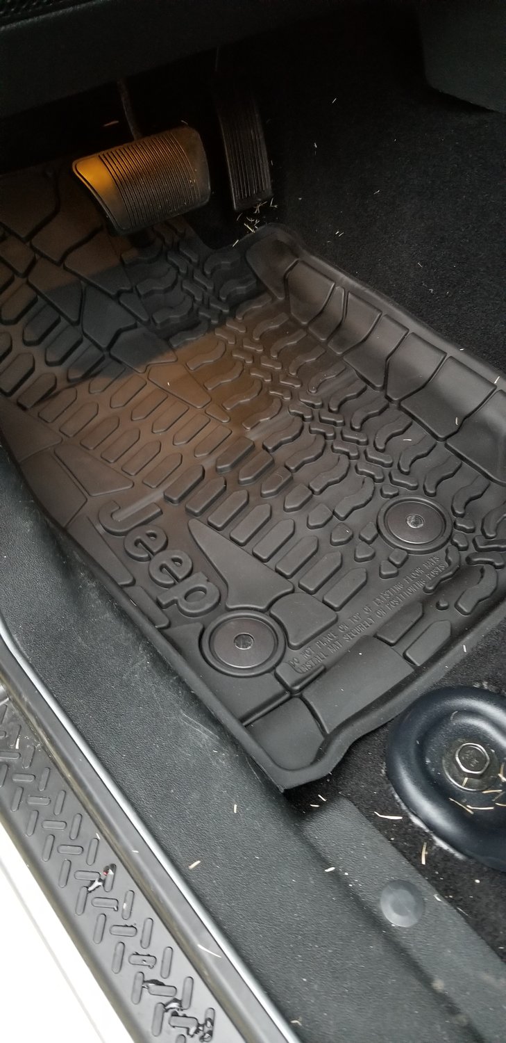 Mopar 82213860 Floor Slush Mats with Tire Tread Pattern for 14-18 Jeep ...