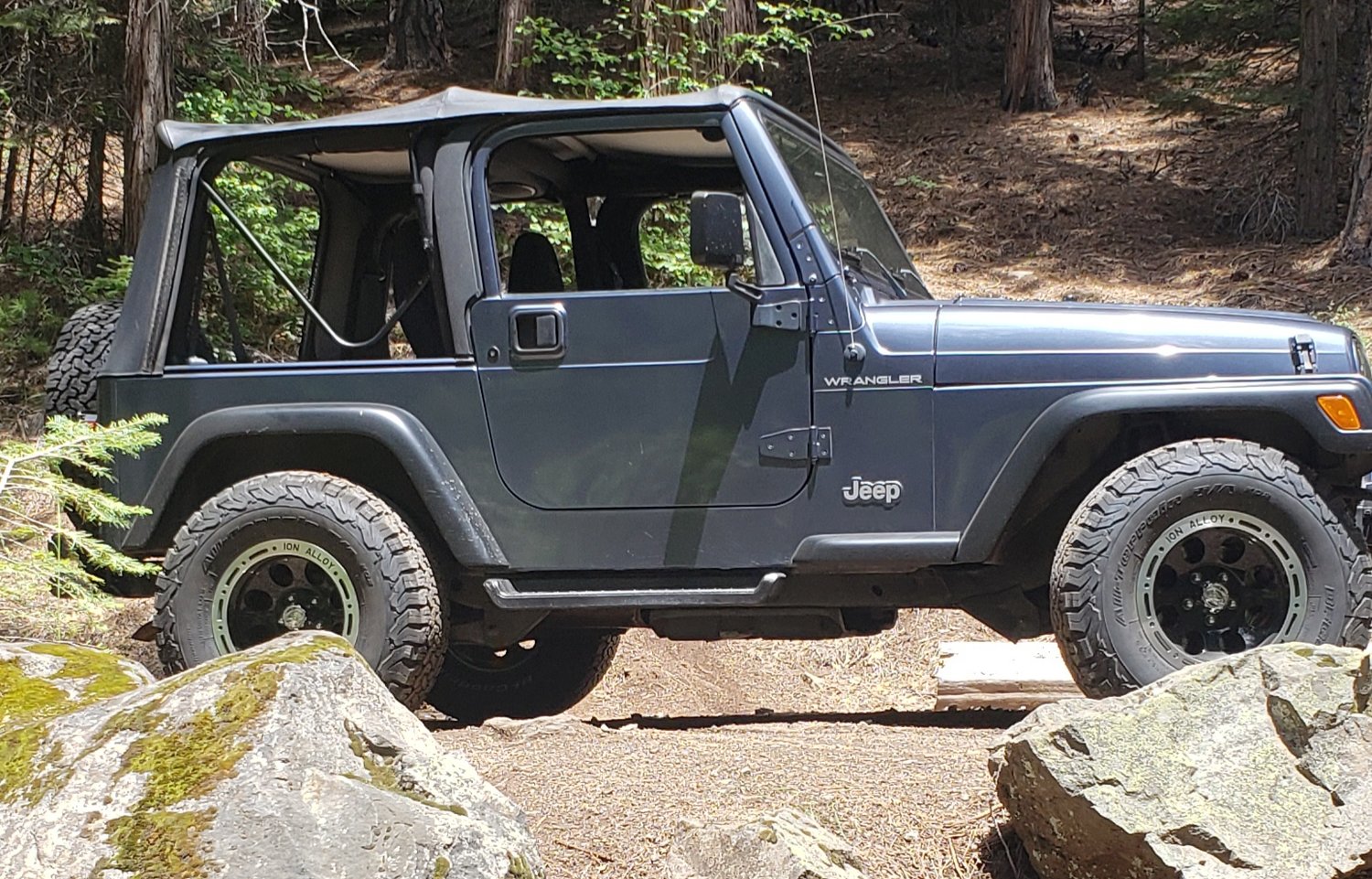 iON Series 174 Wheel for 87-06 Jeep Wrangler YJ & TJ | Quadratec