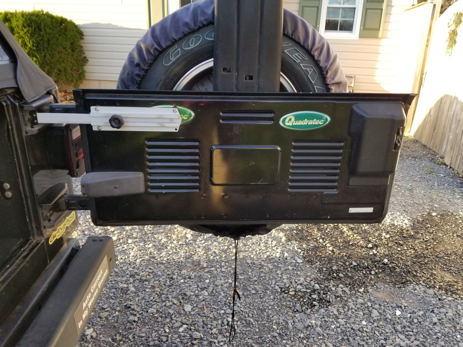 Rugged Ridge 11238.11 Aluminum Tailgate Stop for 87-10 Jeep Wrangler YJ ...