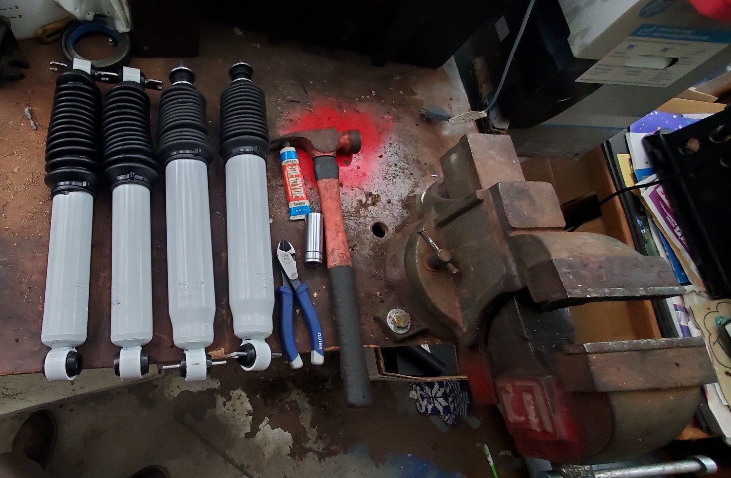 Quadratec Maximum Duty Hydro 7.0 Shock Kit for 84-06 Jeep Cherokee XJ ...