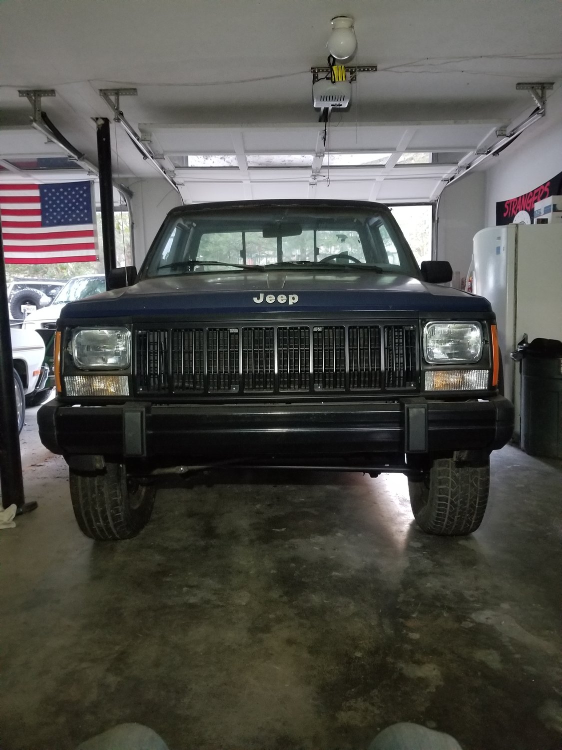 Crown Automotive 55054945K Black Grille Kit for 91-96 Jeep Cherokee XJ ...