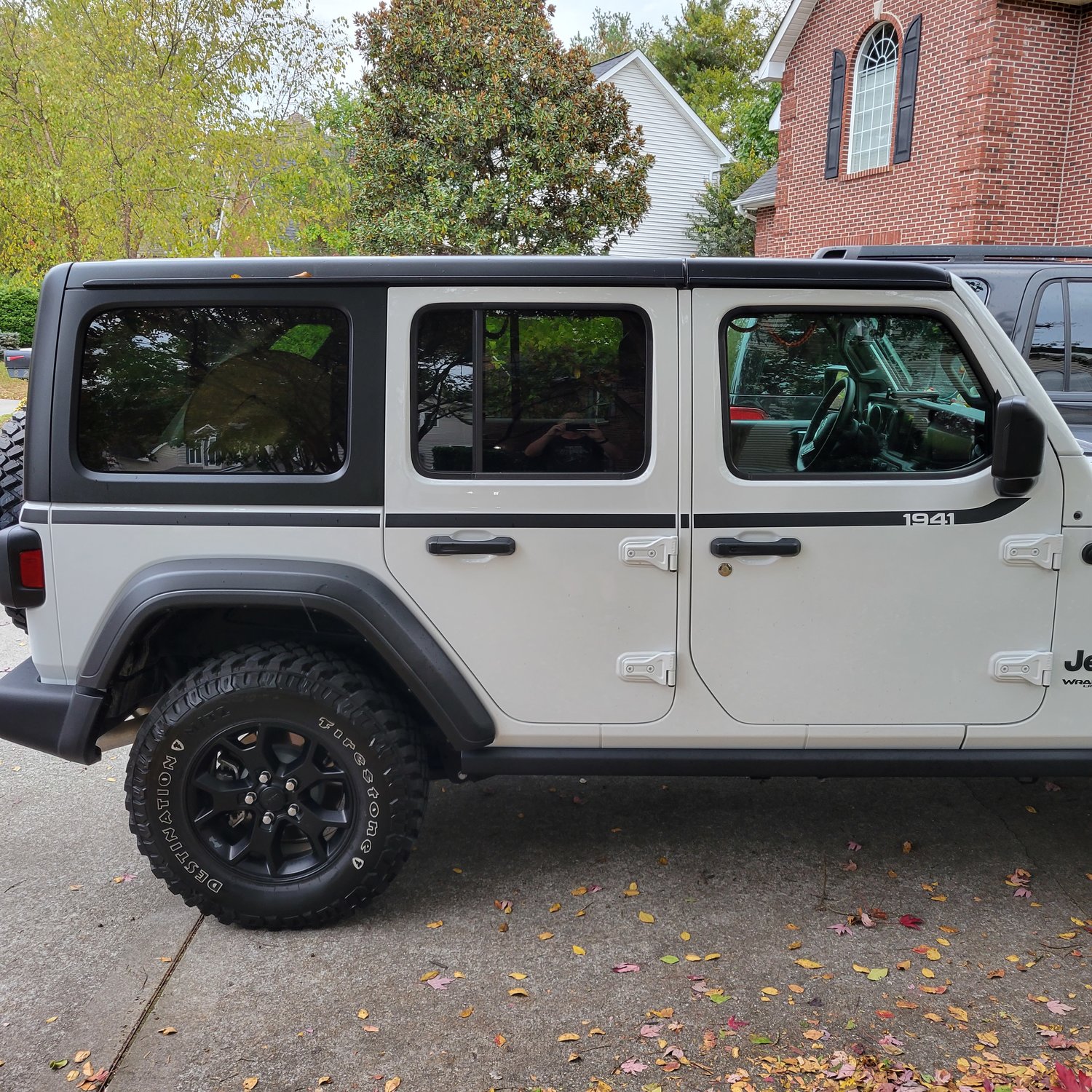 Mopar 82215731 "1941" Swoosh Side Decal for 18-24 Jeep Wrangler JL ...