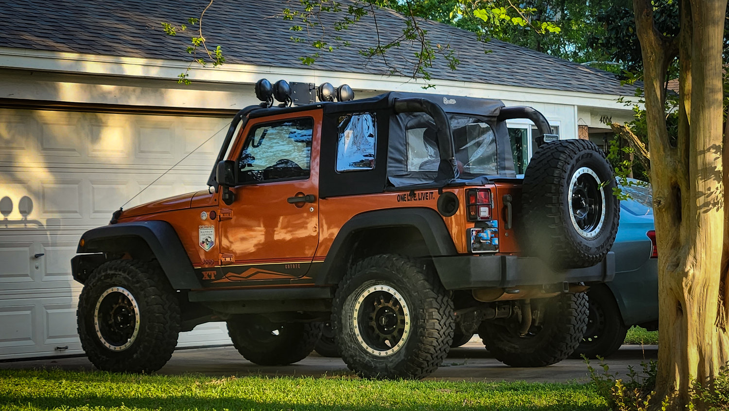 Bestop Trektop Halftop for 07-18 Jeep Wrangler JK 2-Door | Quadratec