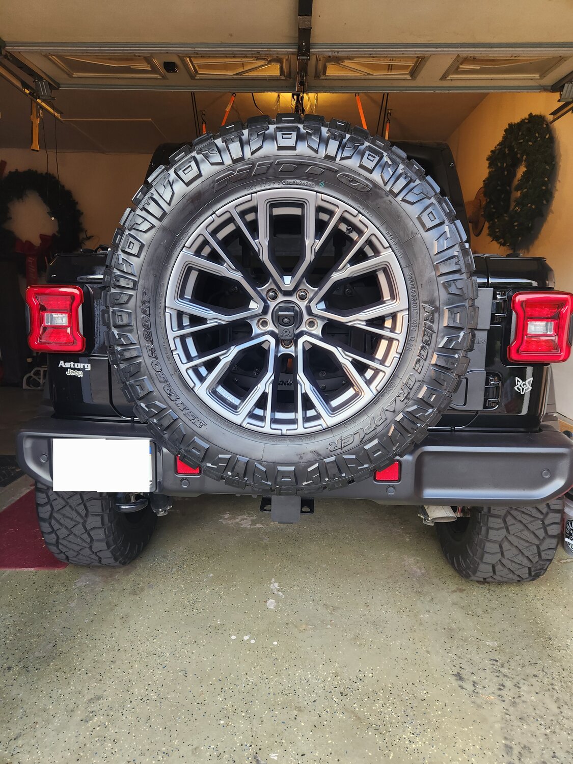 Carnivore Spare Tire Reinforcement Bracket Kits for 18-24 Jeep Wrangler ...