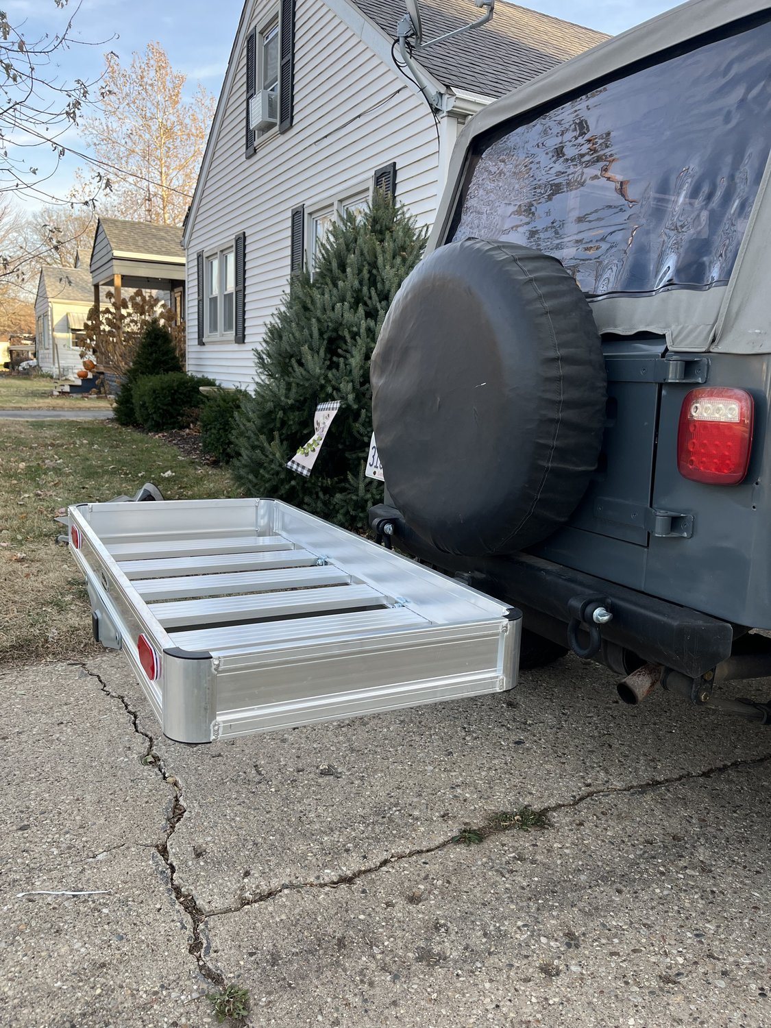 Quadratec Lightweight Aluminum Cargo Rack with Jumbo Rainproof Cargo ...