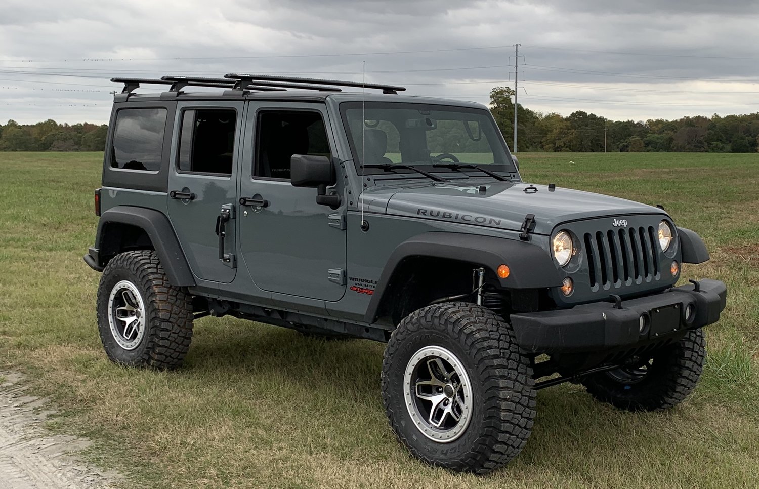 BFGoodrich Mud-Terrain T/A KM3 Tire in 37x12.50R17 | Quadratec