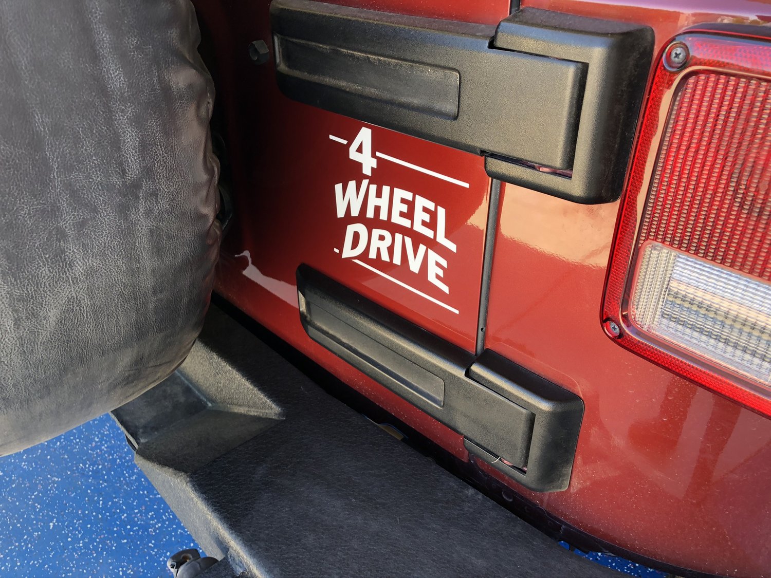 Quadratec Premium Vinyl 4 Wheel Drive Decal | Quadratec