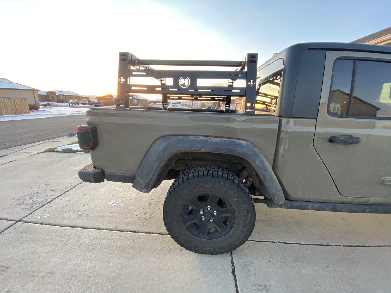 HOBBS 6700-020 Freedom Bed Rack for 20-21 Jeep Gladiator JT | Quadratec