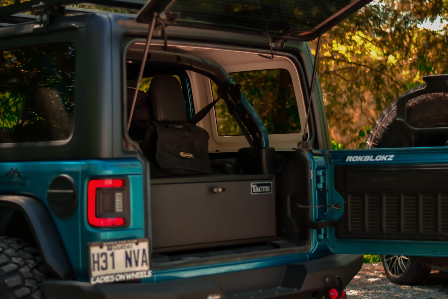 TACTIK Storage Box for 07-23 Jeep Wrangler JK & JL | Quadratec