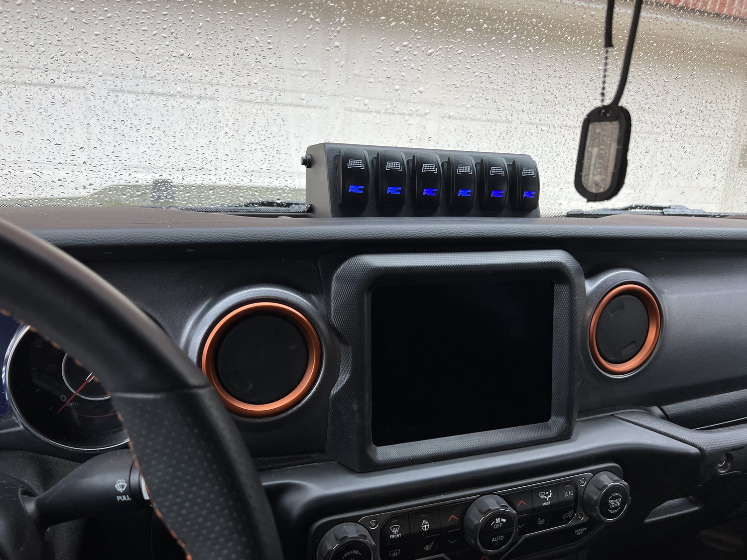 Rough Country MLC-6 Multiple Light Controller for 18-22 Jeep Wrangler ...