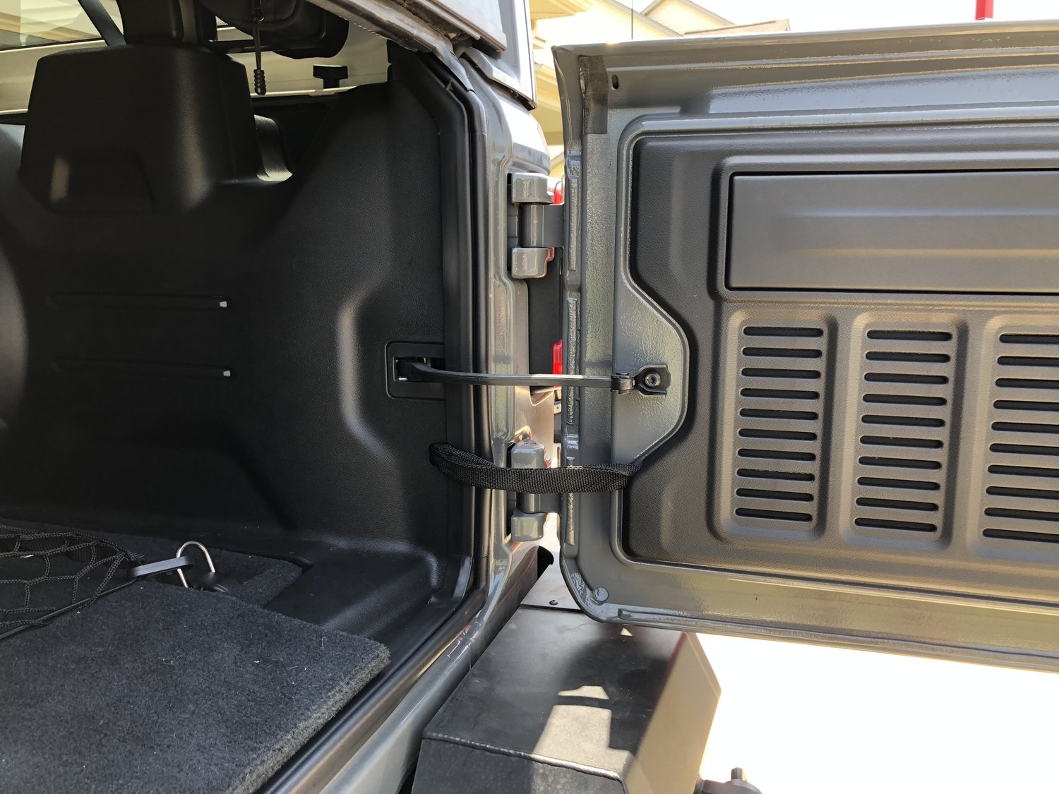 Quadratec Extreme Duty Stainless CB Radio Antenna Rear Tailgate Mount ...