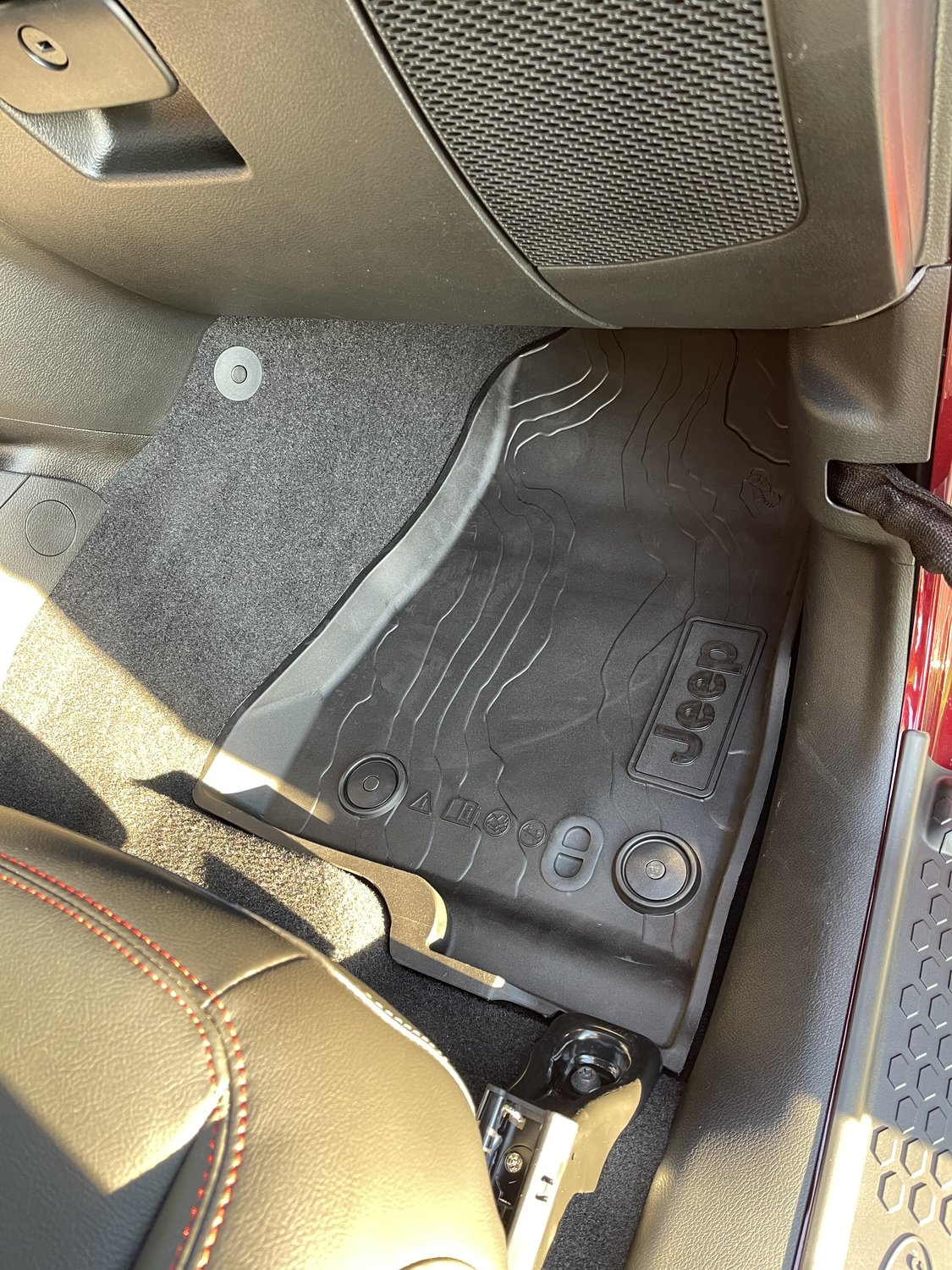 Mopar All-Weather Front & Rear Floor Liner Set for 18-24 Jeep Wrangler ...