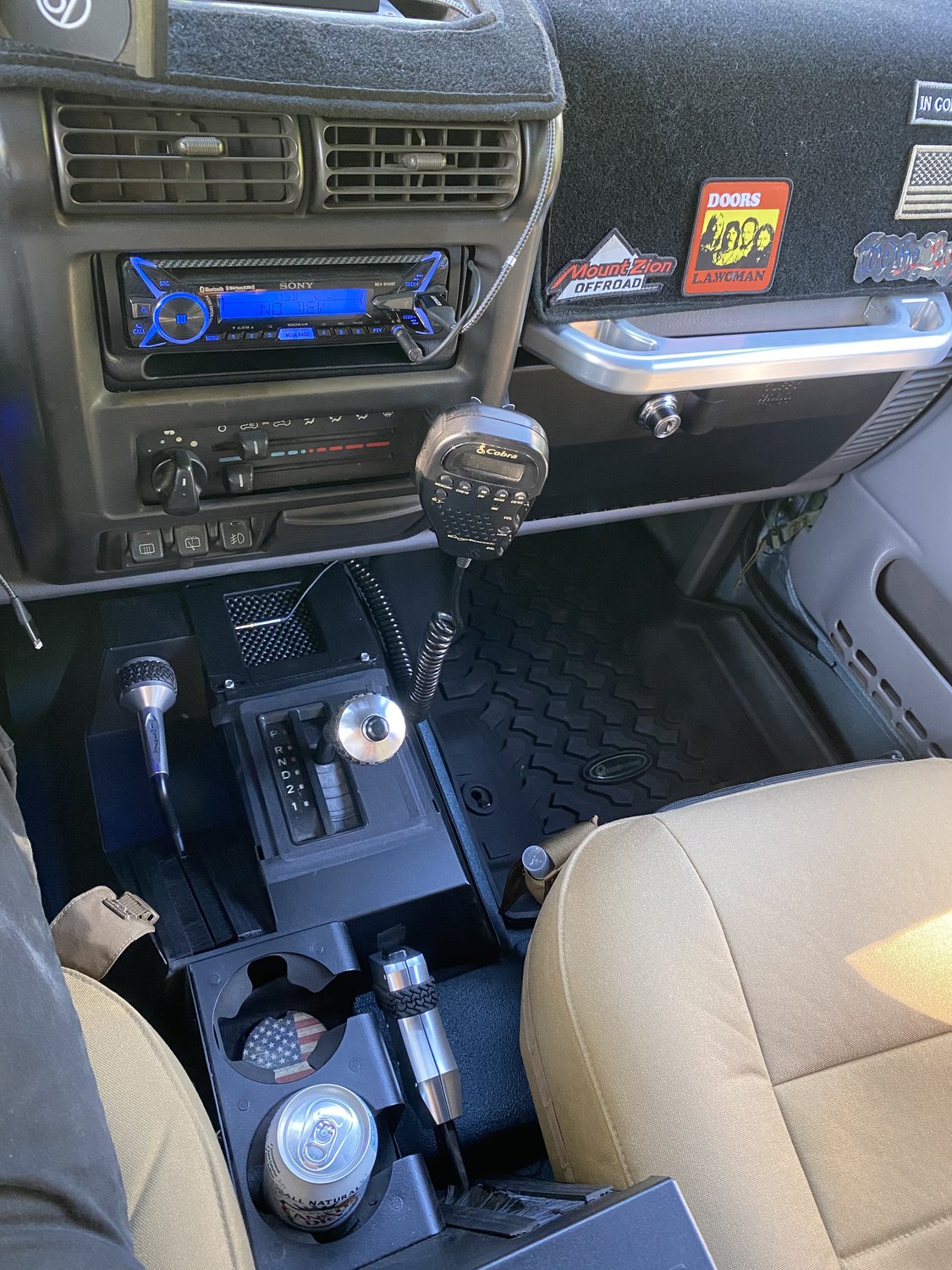 DV8 Offroad Billet Aluminum Automatic Shift Knob for 97-06 Jeep ...