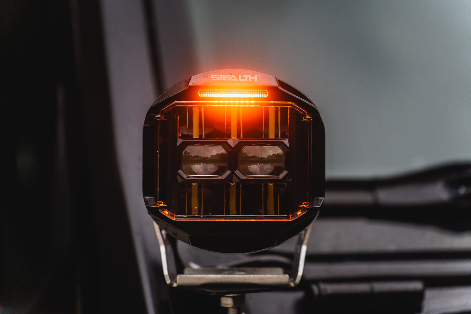 Quadratec STEALTH LED Auxiliary Radius Cube Lights | Quadratec