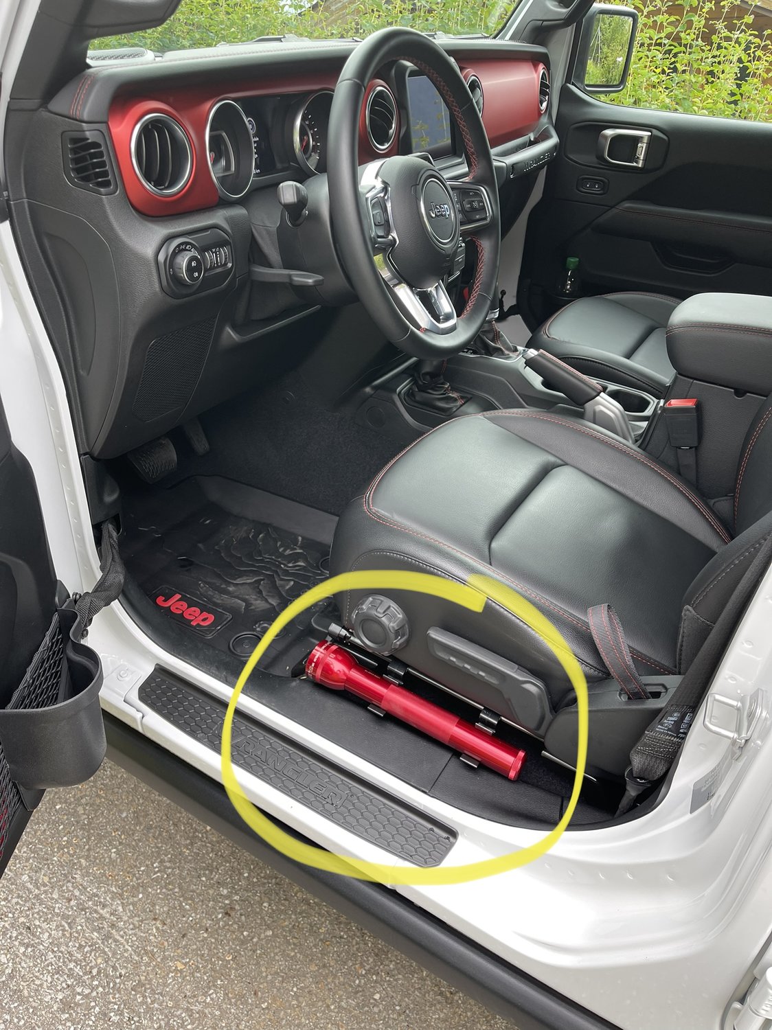 Quadratec Flashlight Holder for 18-23 Jeep Wrangler JL Unlimited ...