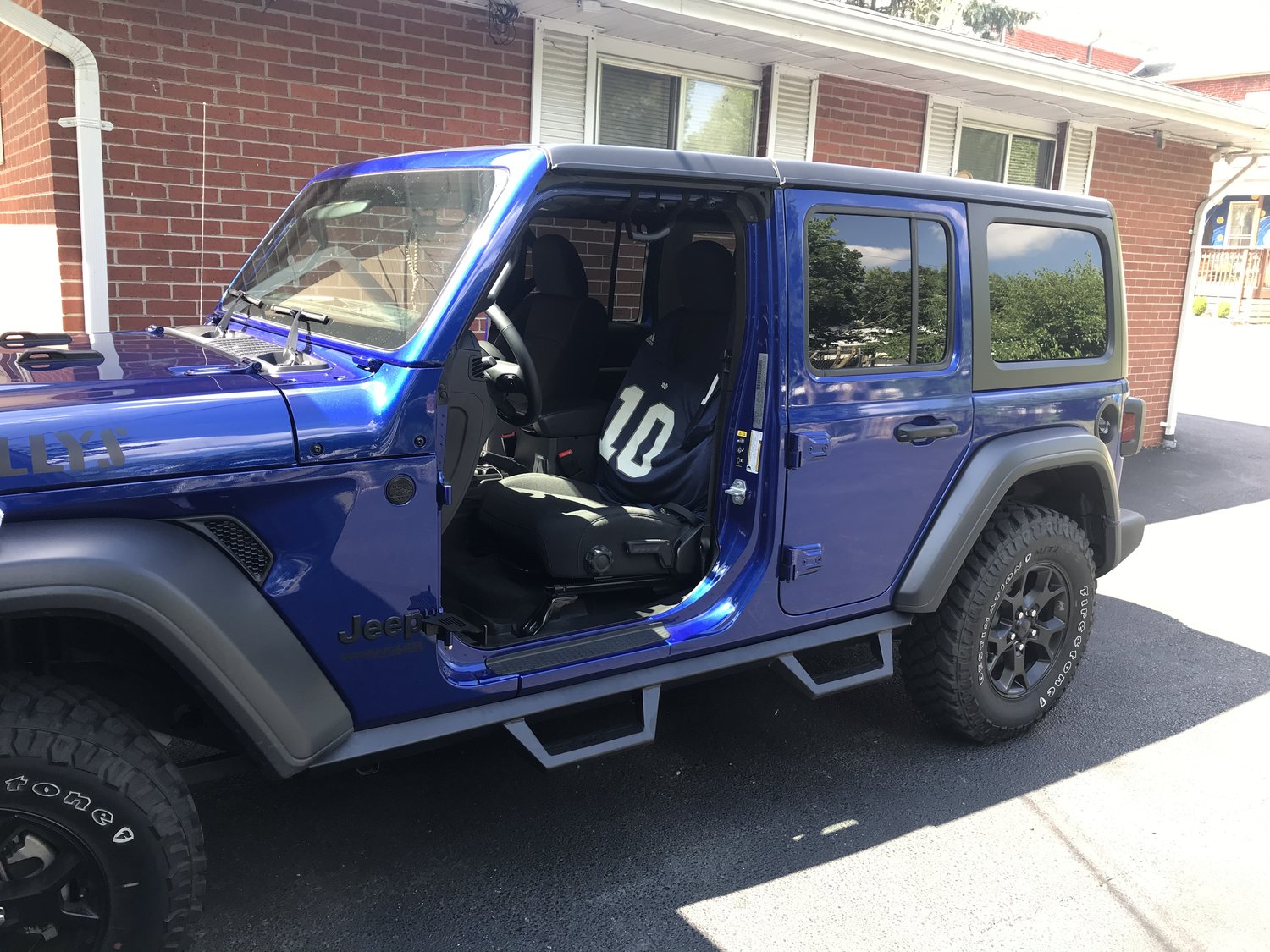 Rough Country 90769A Contoured Drop Steps for 18-20 Jeep Wrangler JL ...