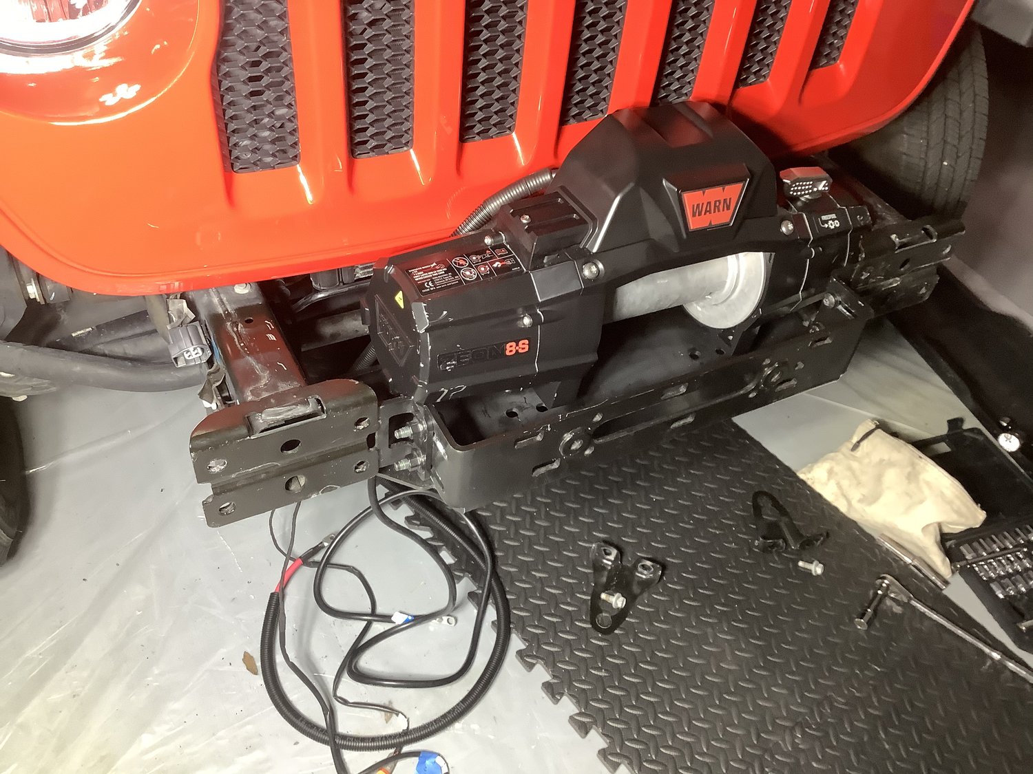 Mopar 82215182AC Winch Mount Kit for 18-21 Jeep Wrangler JL & Gladiator ...