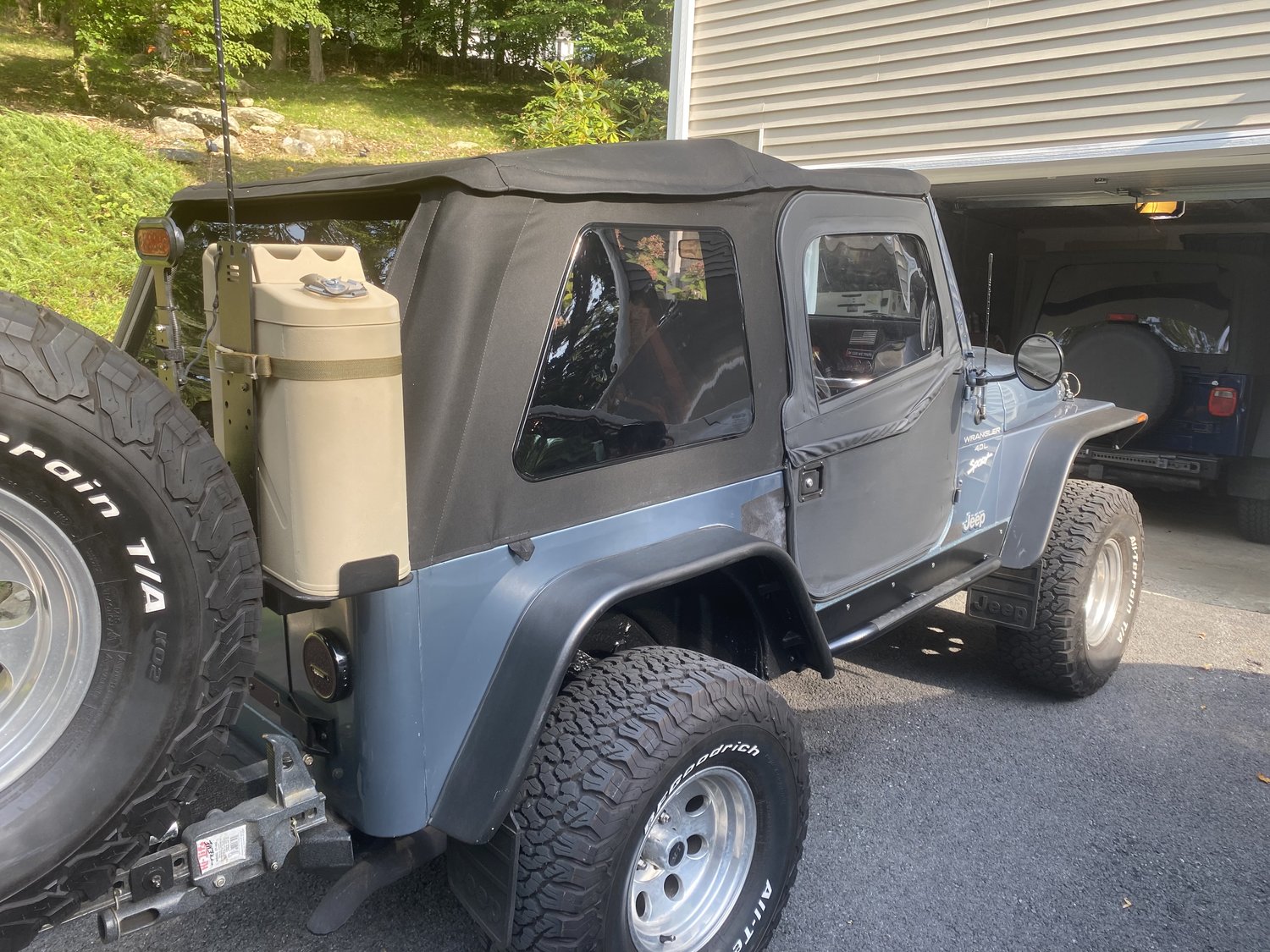 MasterTop SkyMaster® Frameless Fastback Soft Top for 97-06 Jeep ...