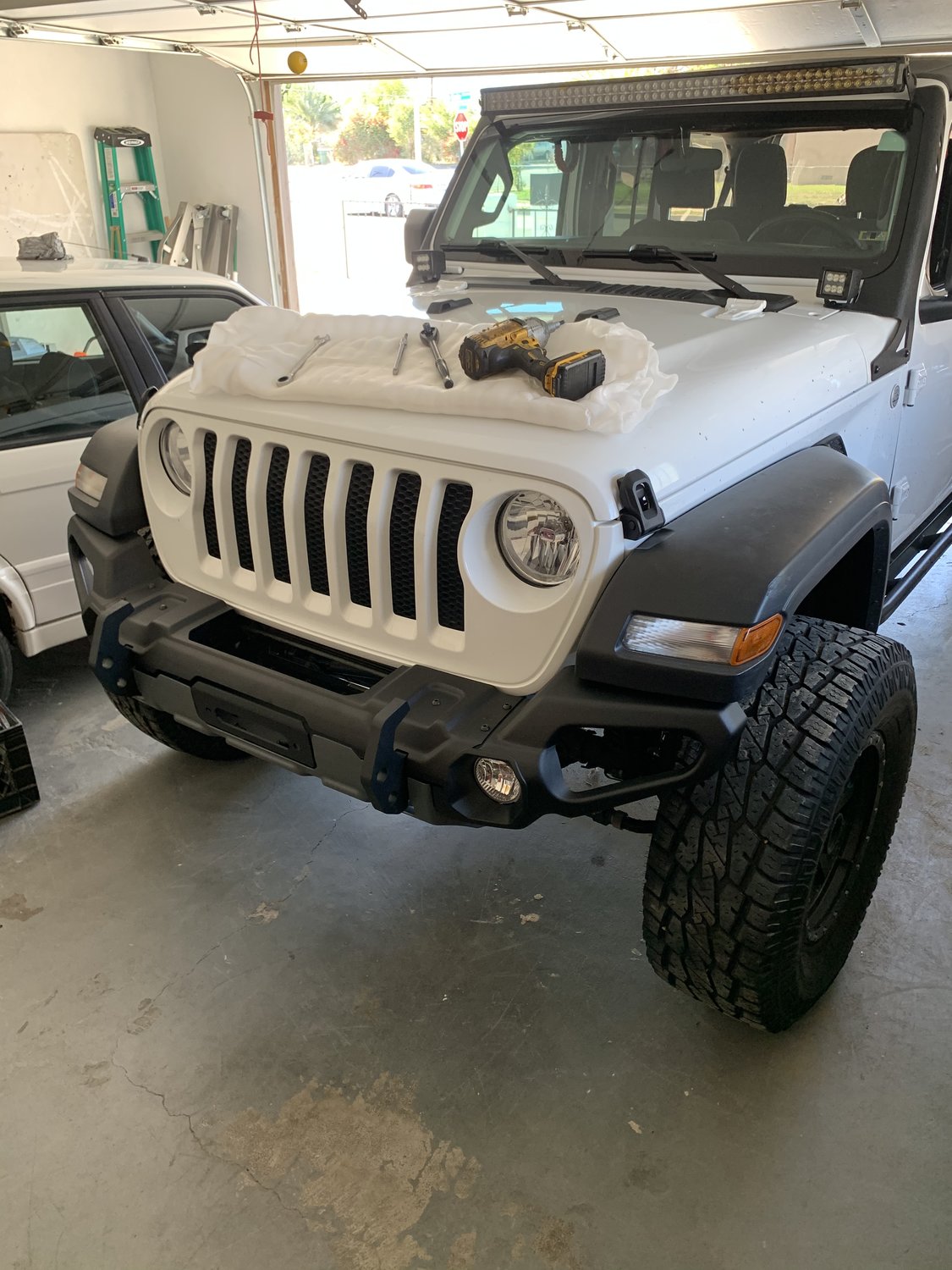 Rugged Ridge Venator Front Bumper for 18-22 Jeep Wrangler JL ...