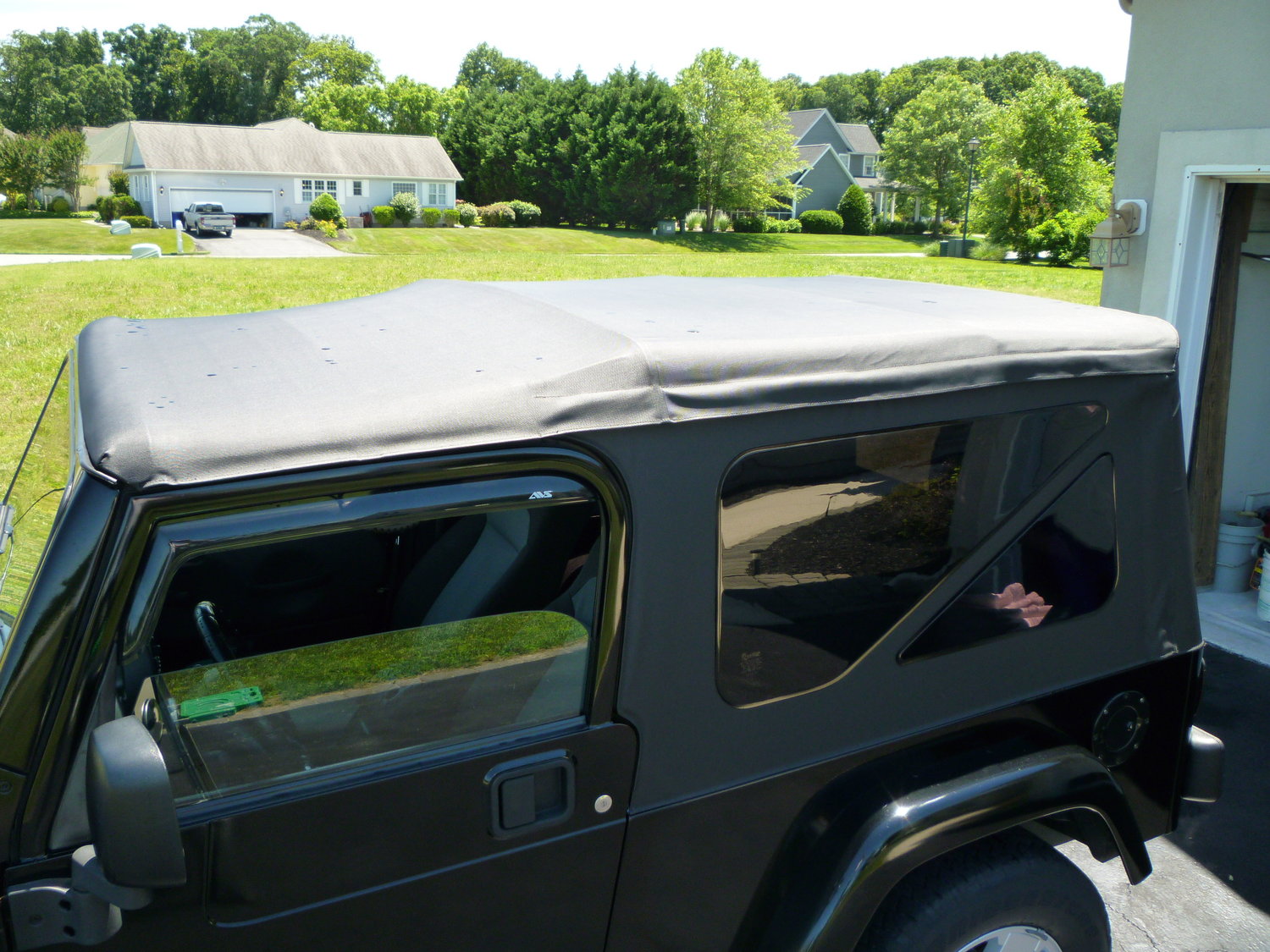 Bestop Supertop NX Soft Top with Tinted Windows without Doors for 04-06 ...