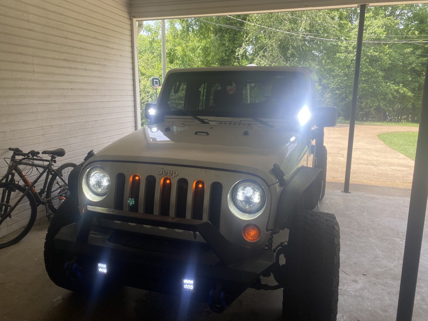 Quadratec Pre-Runner LED Light Bar Kit for 07-18 Jeep Wrangler JK ...