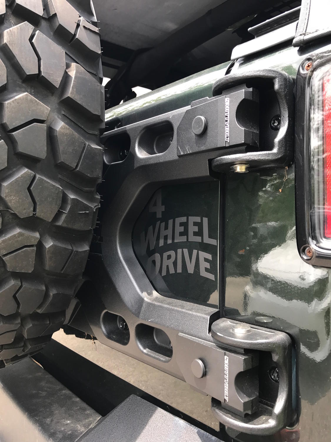 Quadratec Premium Vinyl 4 Wheel Drive Decal | Quadratec