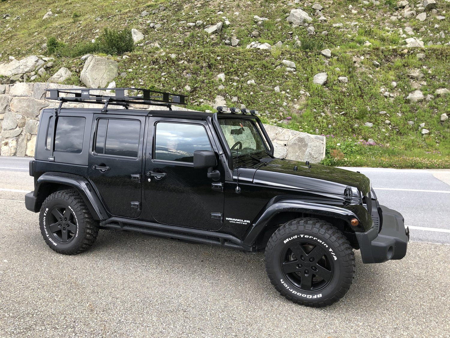 Surco Safari Hardtop Rack for 07-18 Jeep Wrangler JK | Quadratec