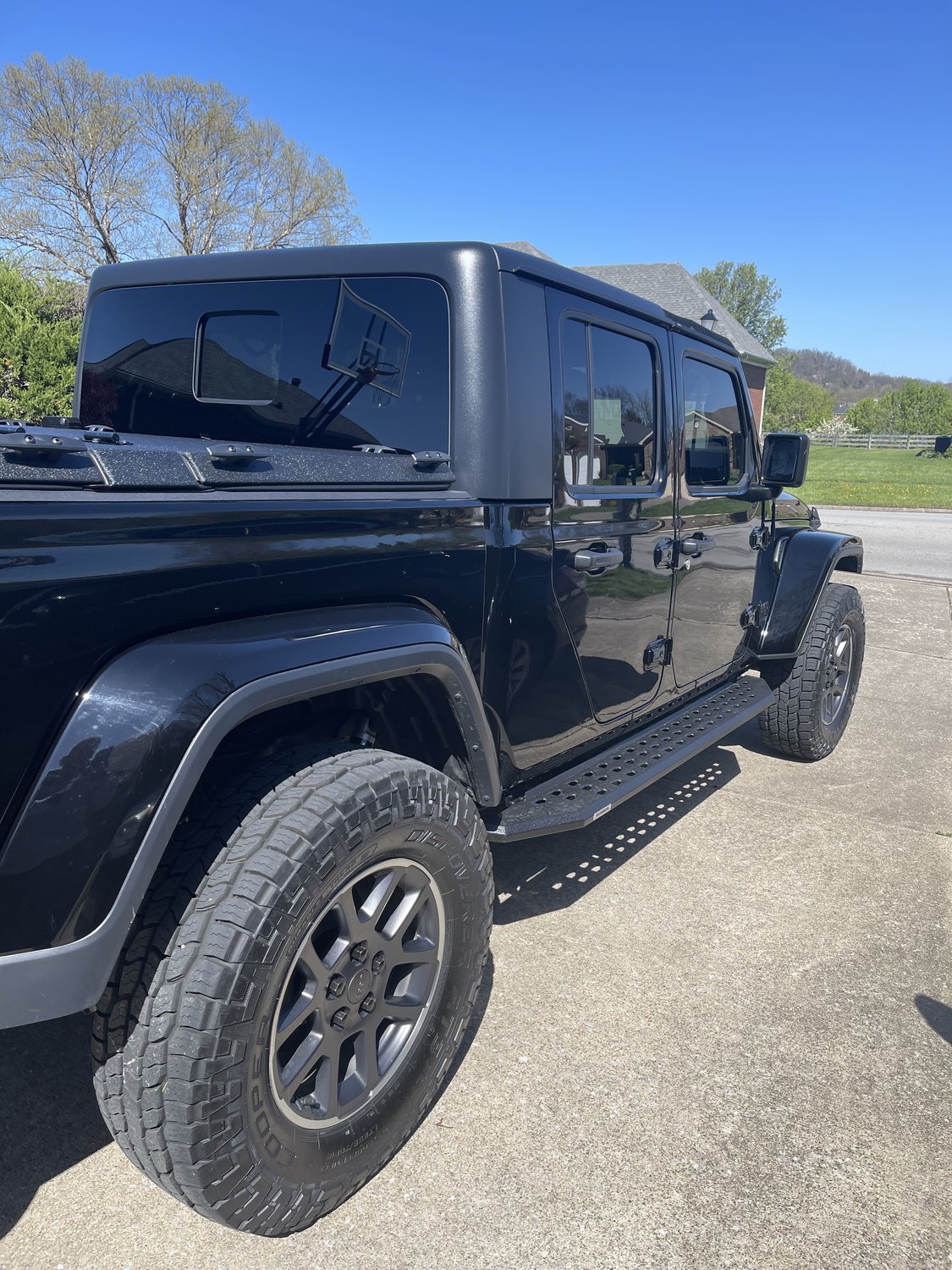 Go Rhino RB20 Running Boards for 20-21 Jeep Gladiator JT | Quadratec