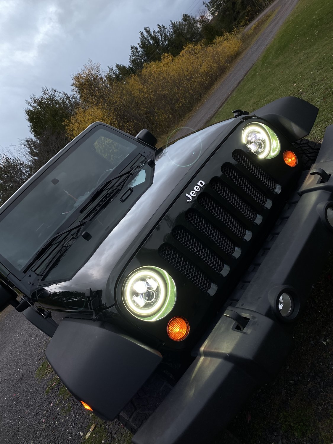 Oracle Lighting 7" High Powered LED Headlight Pair | Quadratec