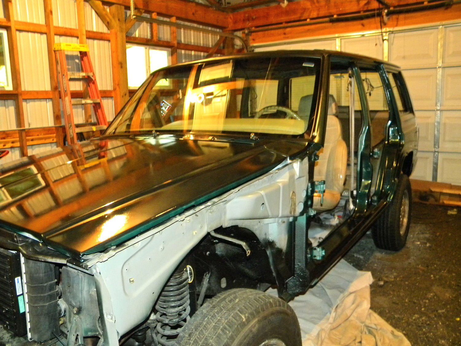 Key Parts Rocker Panel for 84-01 Jeep Cherokee XJ | Quadratec