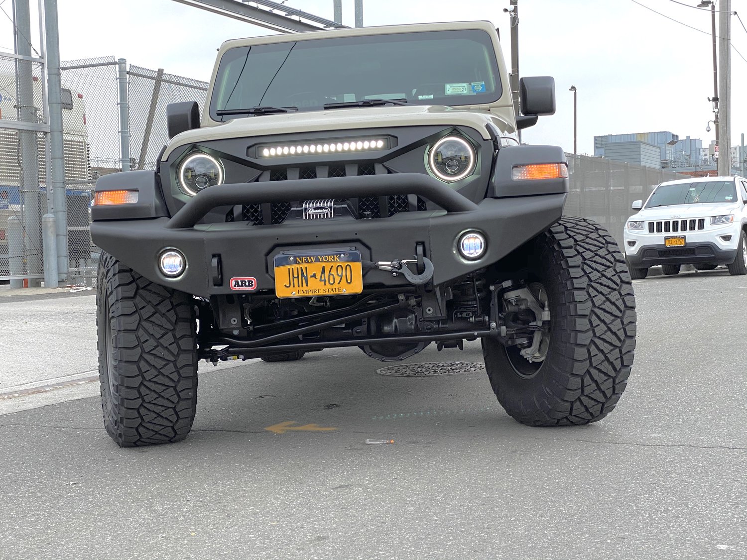 ARB 3450460 Front Bondi Deluxe Winch Bumper for 18-23 Jeep Wrangler JL ...