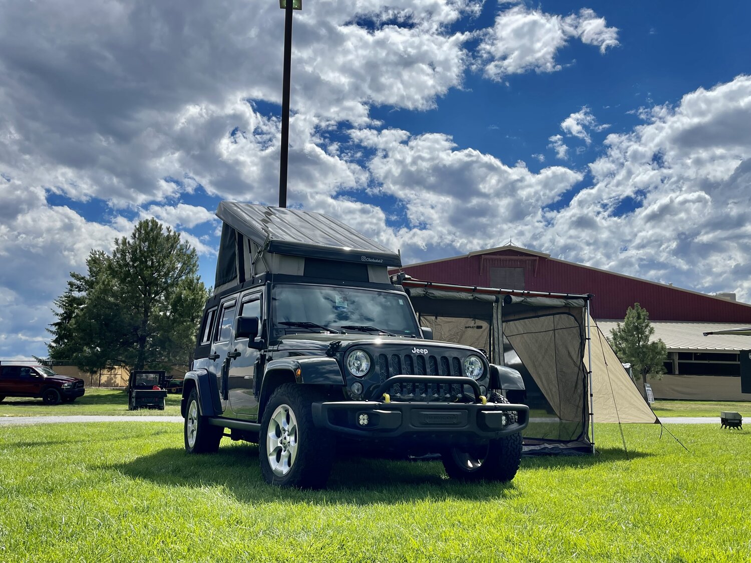 ARB Deluxe Awning Room with Floor for ARB Awnings | Quadratec