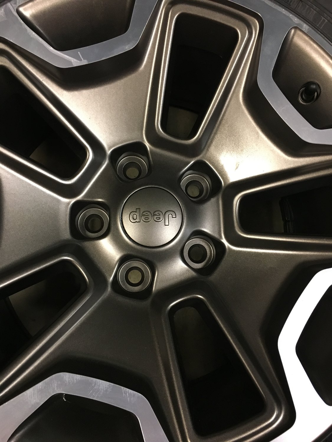Mopar 1LB77NTZAC Center Cap in Bronze for 75th Anniversary Wheel ...