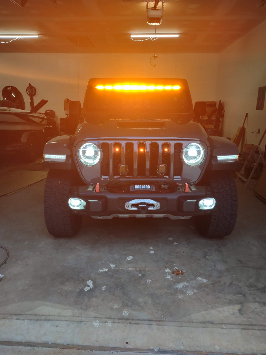Quadratec LED Interior Mount 50” Stealth Light Bar for 18-23 Jeep ...