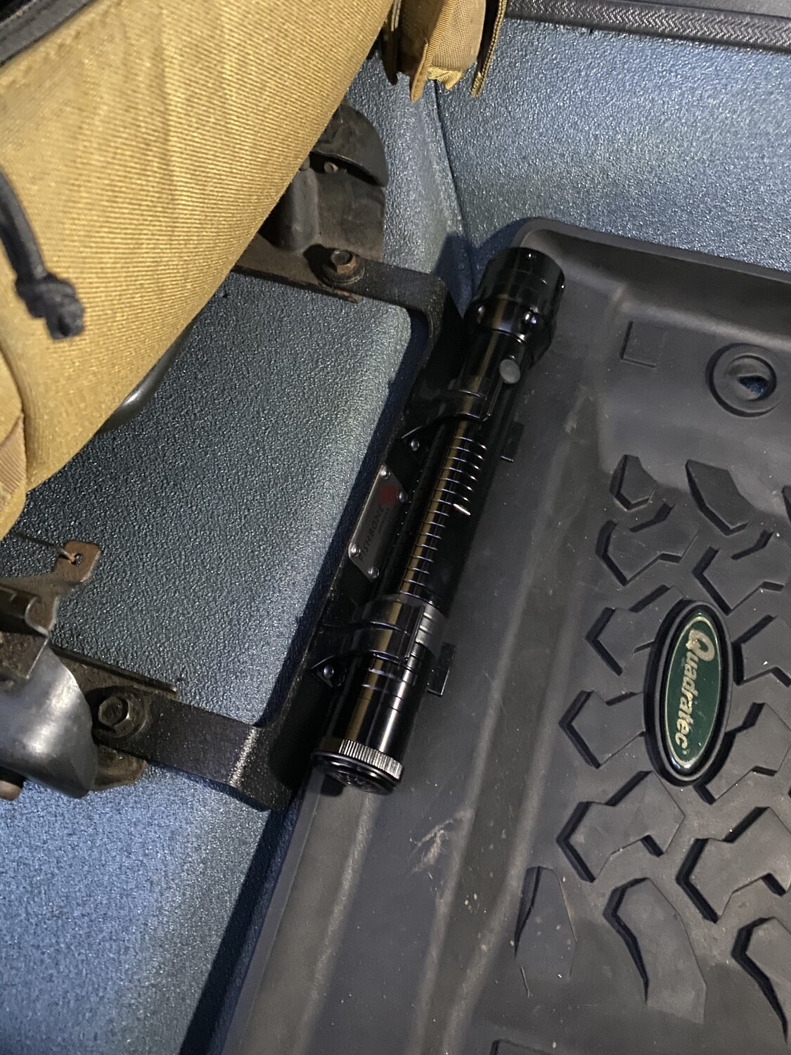 Quadratec LED Flashlight | Quadratec