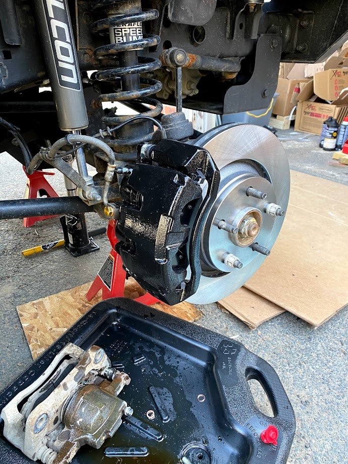 Crown Automotive RT31046 Front Big Brake Kit for 07-18 Jeep Wrangler JK ...