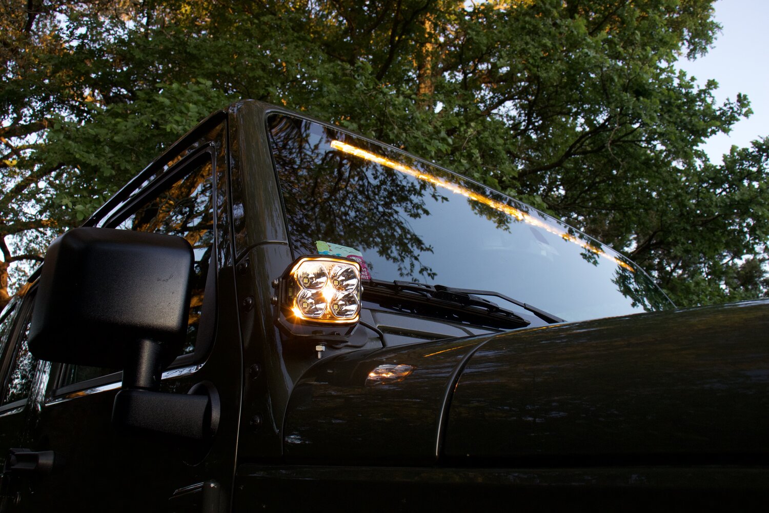 Carnivore J-Series Auxiliary Pod Light with Amber Backlight | Quadratec